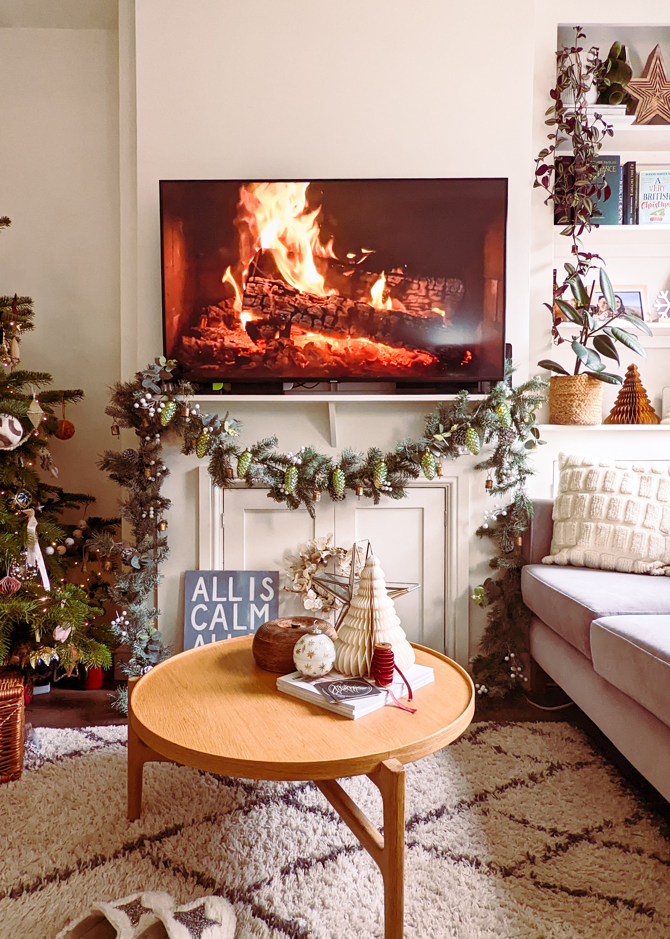 Christmas room decorations store